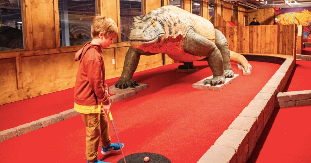 Prehistoric Putt – Omaha’s Top Indoor Dinosaur Mini Golf