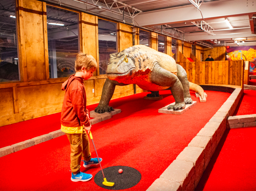 Prehistoric Putt – Omaha’s Top Indoor Dinosaur Mini Golf